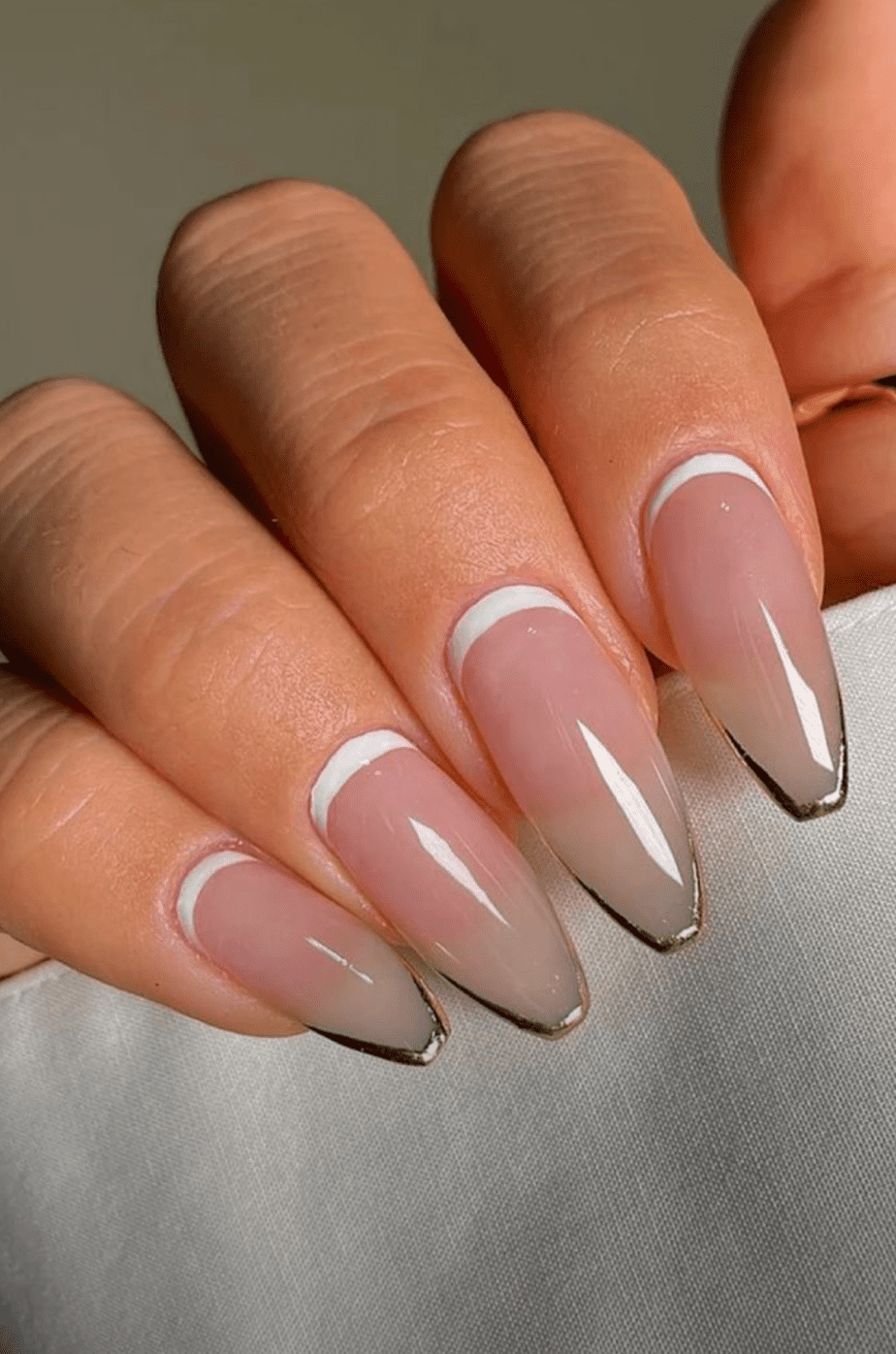 55 Classic French Tip Nails with a Creative Twist for a Celebrity ...