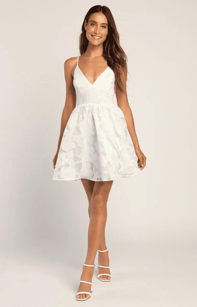 21 Cutest Graduation Outfit Ideas to Stand Out on Your Special Day ...