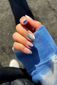 39 Can't Miss December Nails That'll Thaw Your Hearts!