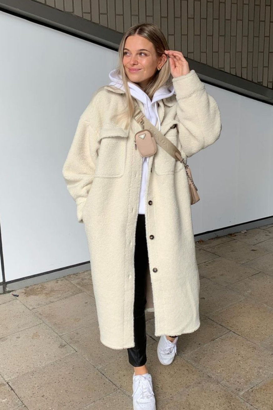 23 Uber-Cute Hoodie Outfits I Can't Stop Fangirling Over!!