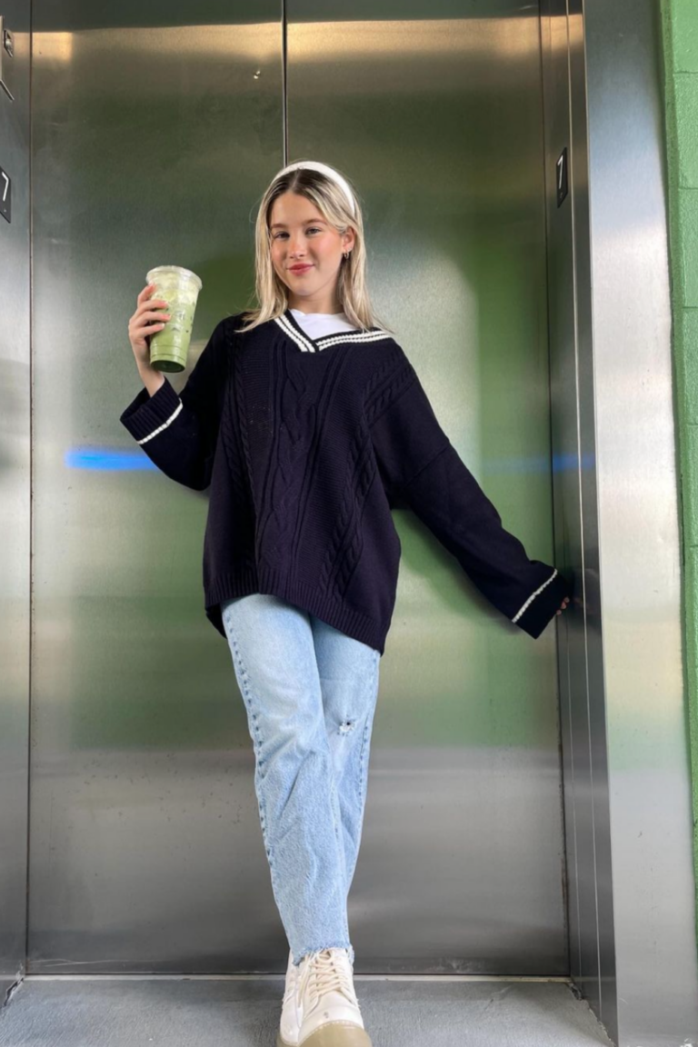 18 Cutest Sweater And Jeans Outfits To Cozy Up In Style