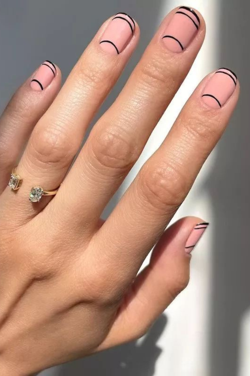 41 Nail Art With Lines That Will Legit Blow Your Mani Mind!