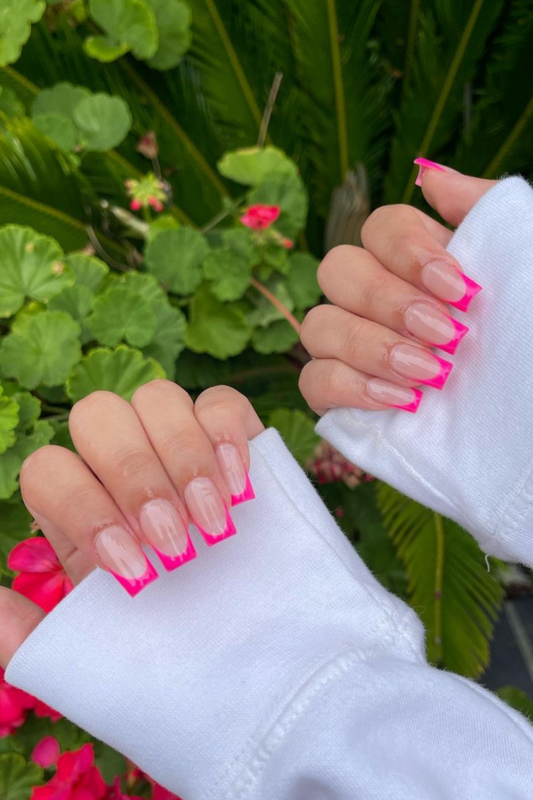 39 Jaw-Dropping Hot Pink Nails That Scream Fun And Flirty!