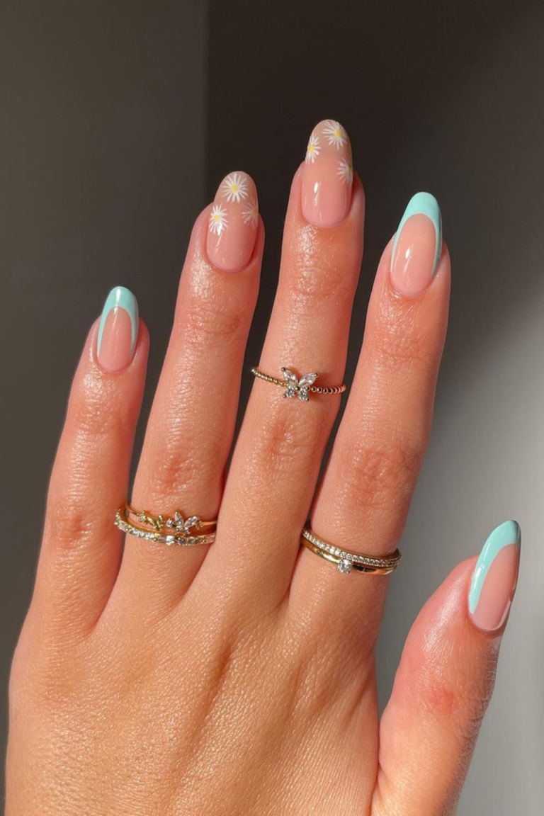 37 Truly Wow Light Blue Nails That Are Straight Up Fire