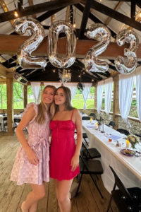 31 Unforgettable Graduation Party Ideas That Are 'Poppin'