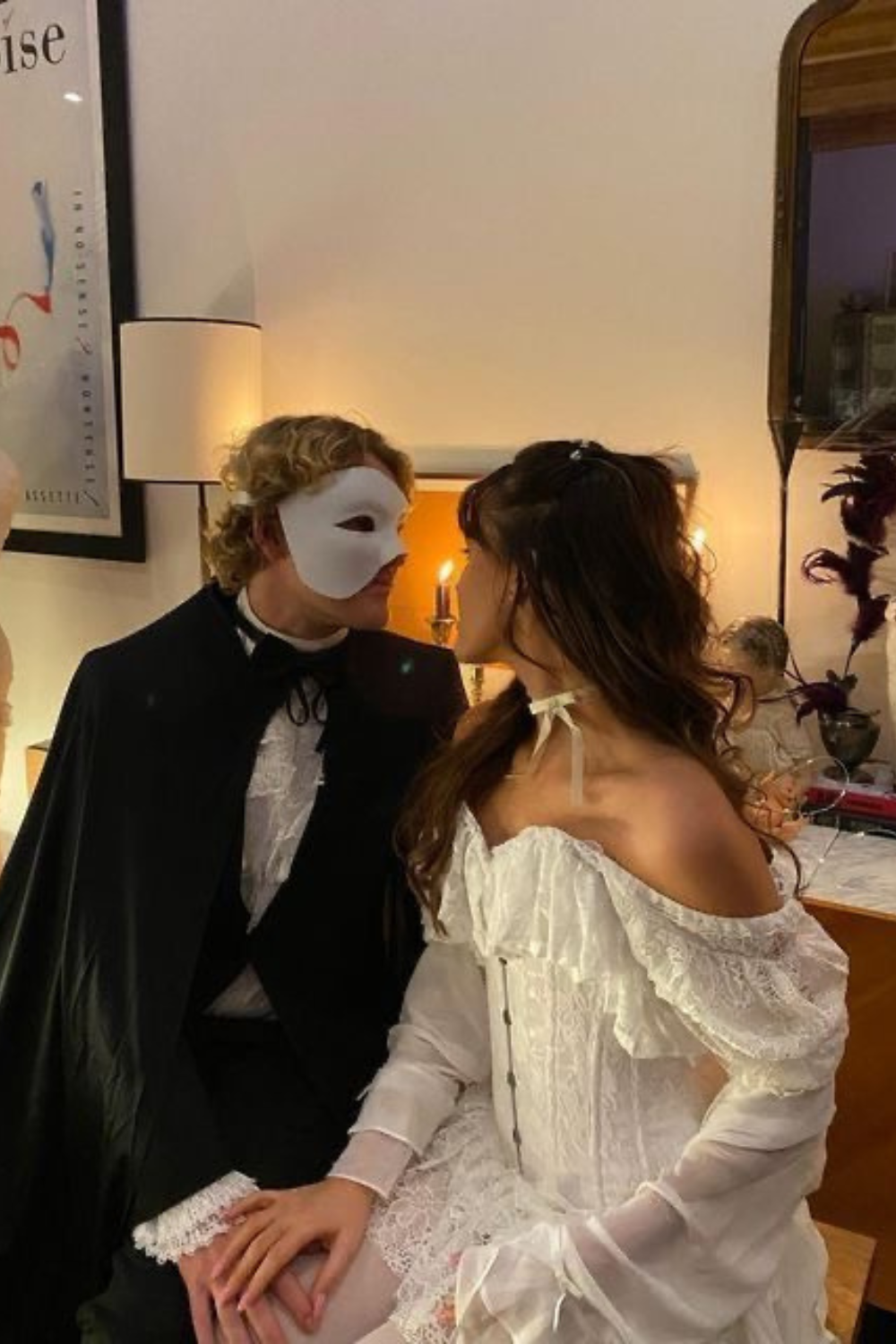 41 Spooktacular Couples Halloween Costumes That Are Cute, Creepy, And ...