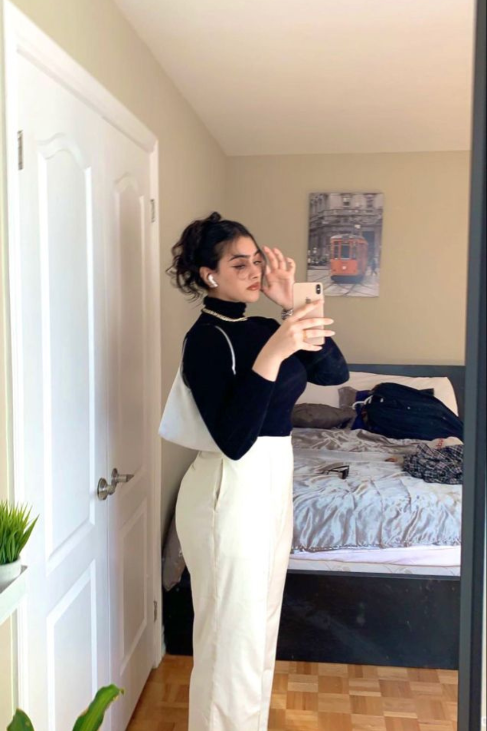 How To Look Instantly Slimmer: 15 Easy Style Tricks That Work Like Magic