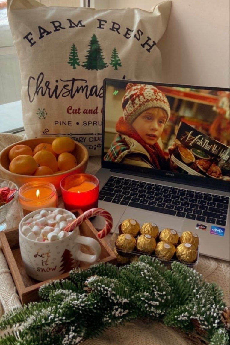 40 Dreamy December Bucket List Ideas To End The Year Right (Fun ...