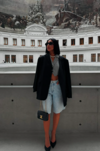 Casually Iconic? Always. 28 Museum Outfits That Are A Work Of Art!