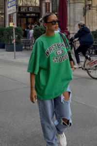 36 Overly Cute Baggy Outfit Ideas That Eat Every Single Time
