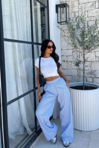 36 Minimal, Chic & So Put-Together Clean Girl Outfits That Scream Main ...
