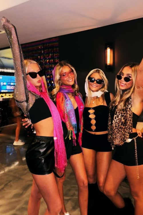 27 Wild Rave Outfits That Will Make You The Life Of The Party!