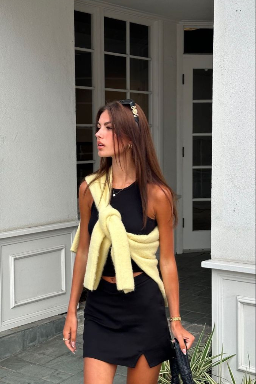 How To Dress If You Have A Short Torso (Without Looking Boxy Or Cut-Off)