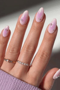 28 Envy-Worthy Spring Nails That’ll Legit Thaw Your Hearts